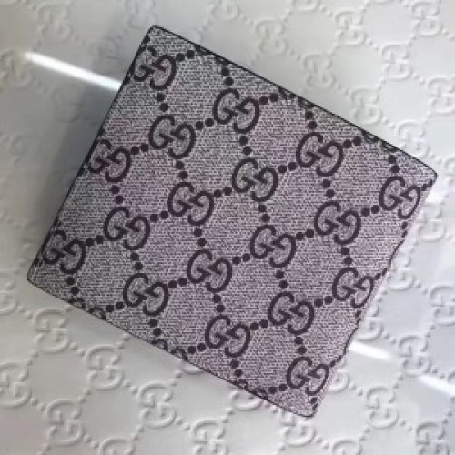 Gucci Bee Print GG Supreme Bi-fold Wallet - 383